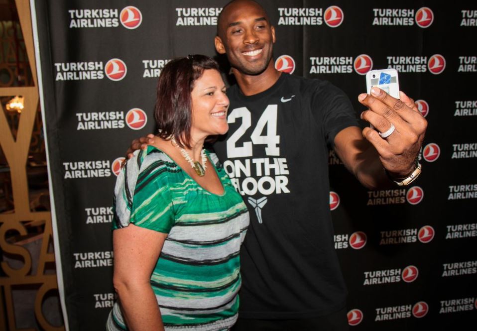 Turkish Airlines Promotion Had Fans Taking Selfies with Kobe Bryant at ...